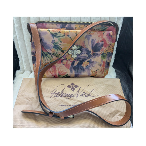 Patricia Nash | Bags | Nwot Patricia Nash Rainforest Springmulti ...